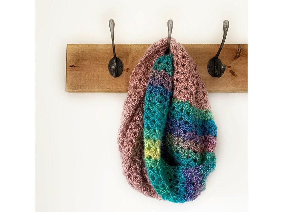 Cygnet Boho Spirit Harmony Cowl Crochet Pattern | Lincoln Woolpack